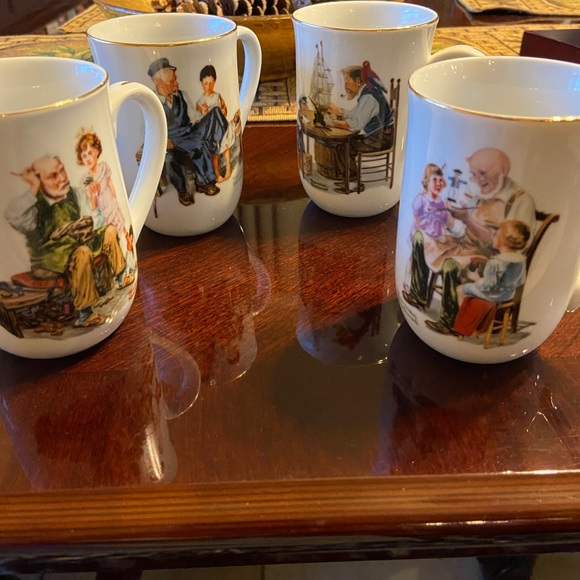 Norman Rockwell | Dining | 4 Norman Rockwell Coffee Mugs With Gold Trim ...